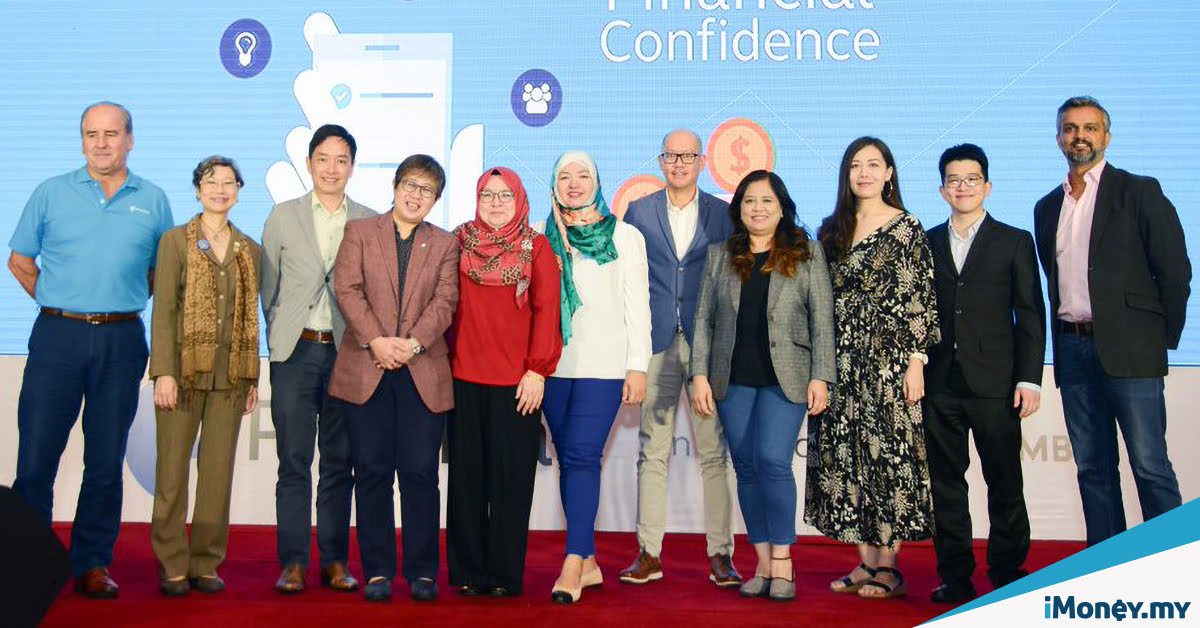 Financial Experts Share 6 Empowering Money Moves