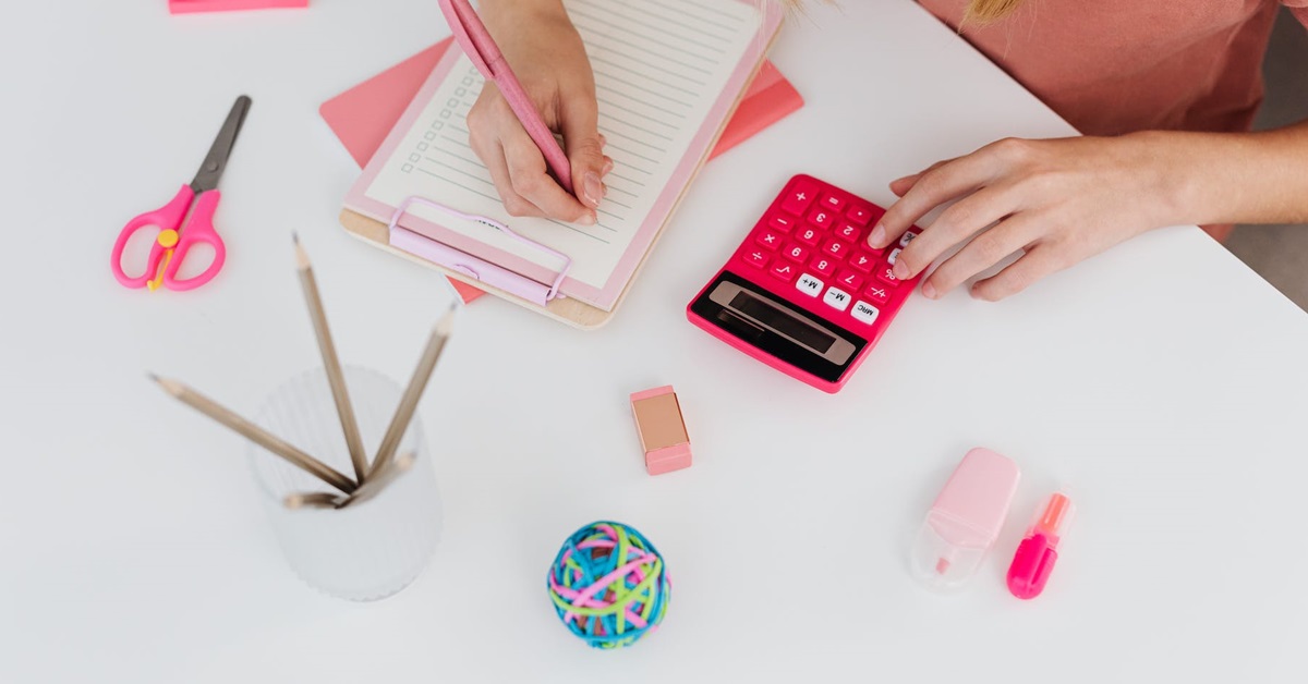 Everything You Need To Know To Understand The Girl Math Logic