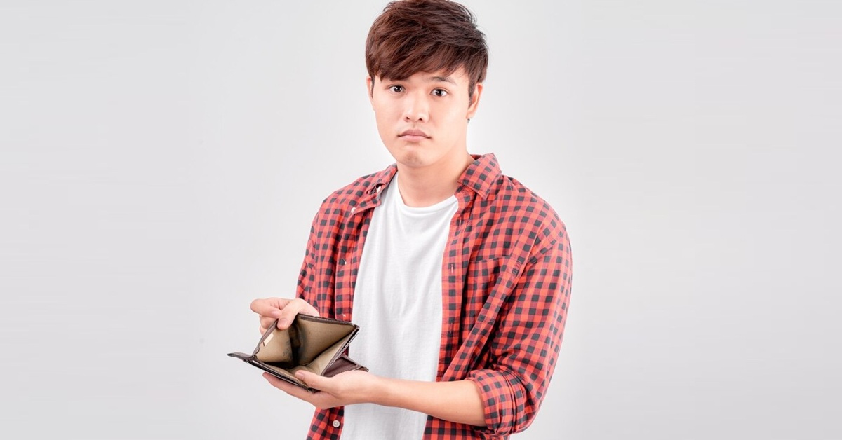 How Do Young Malaysians Cope With Being Broke